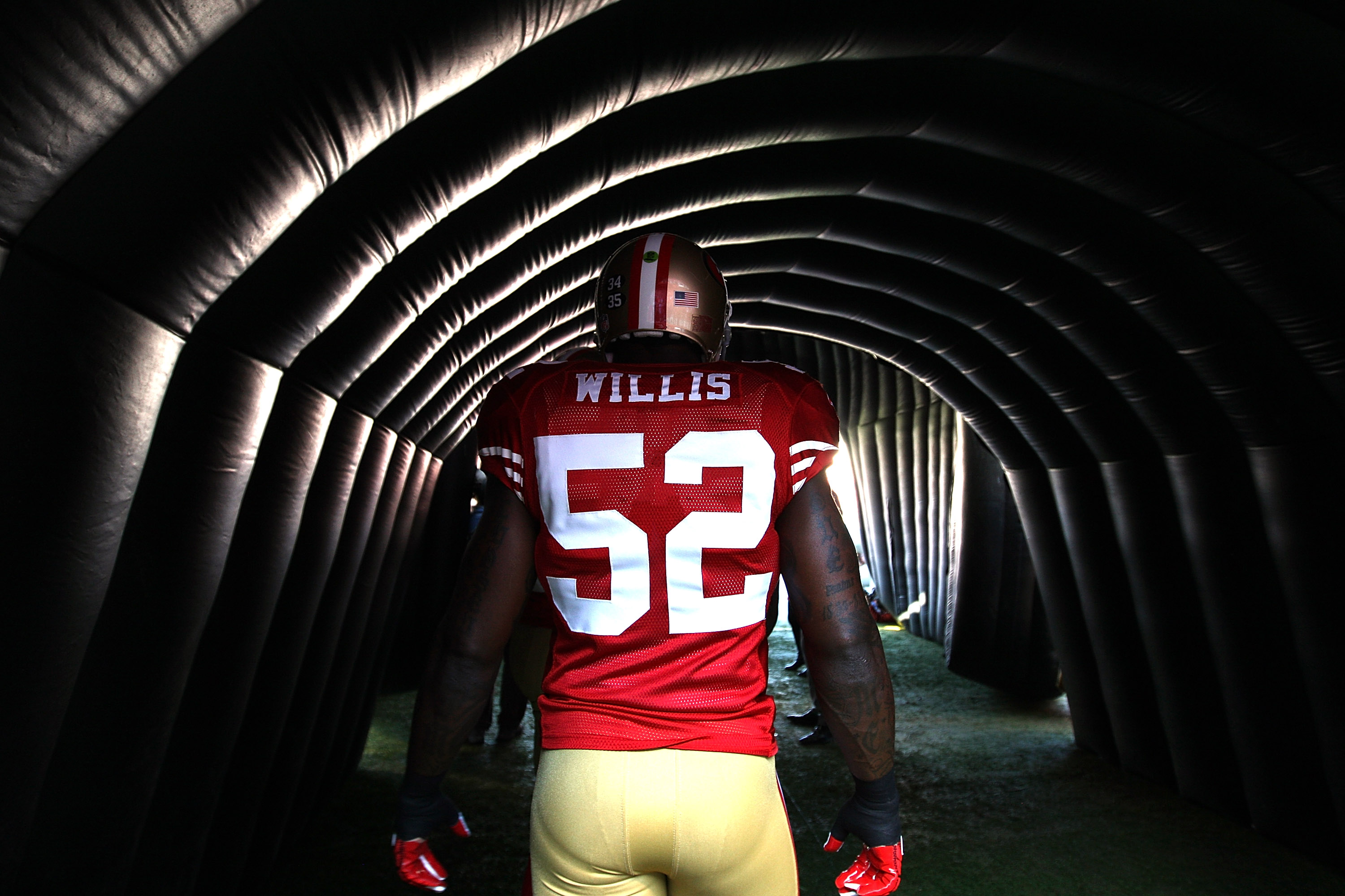 NFL: Patrick Willis legger opp – Amerikansk Fotball