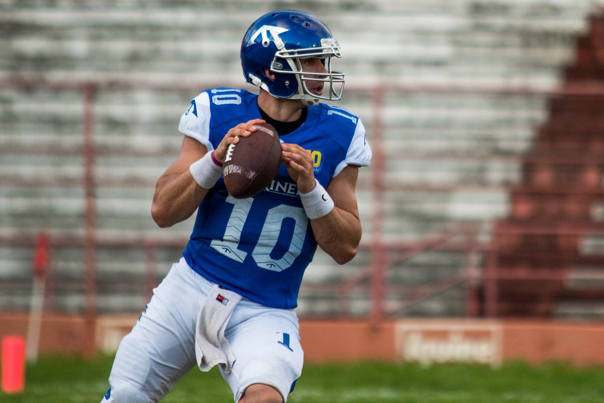 Lura Bulls: Niznak ut, Whittlesey inn – Amerikansk Fotball